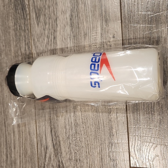 Speedo | Dining | Nwt Speedo Plastic Water Bottle | Poshmark